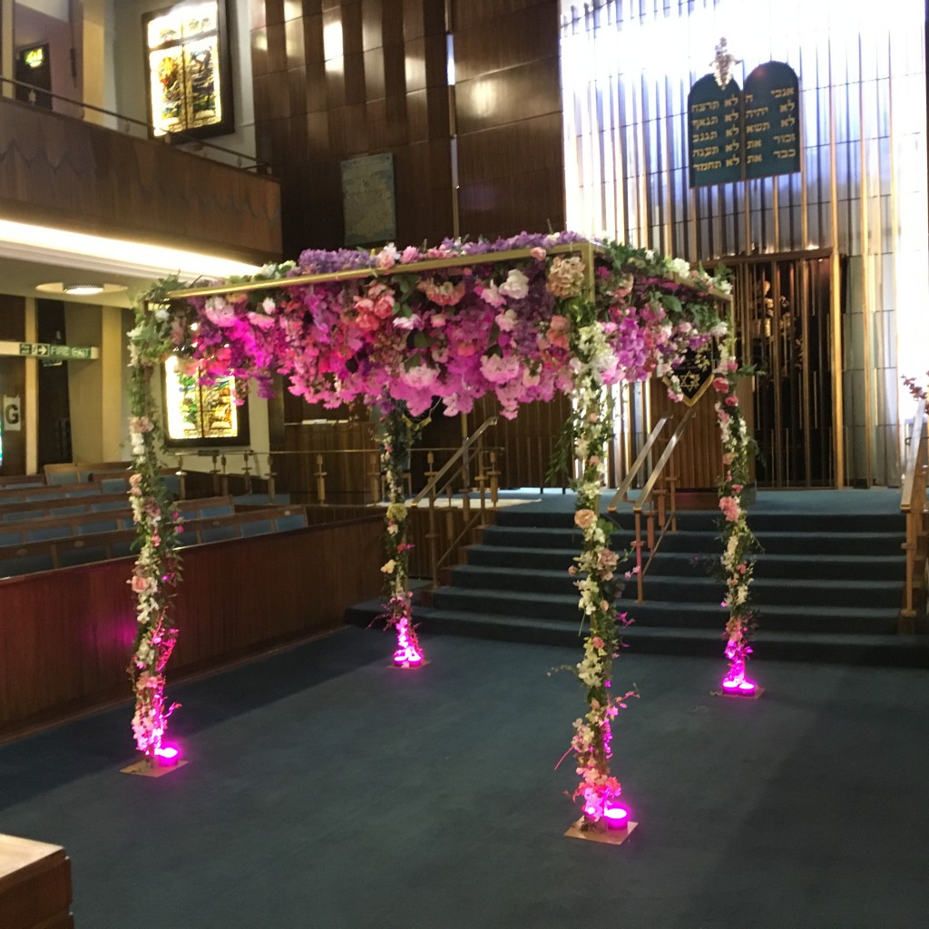New Gold Frame Chuppah Creates a 'Buzz' - Chuppah Hire, hire a chuppah ...